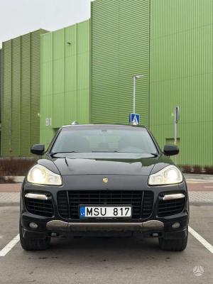 Melns Porsche Cayenne 2009 Kauņa, ar dzinēja tilpumu 4.81 L un nobraukumu 144 tūkst. km par 12999 €, foto 2 vietnē AUTOMOTO.COM.LV
