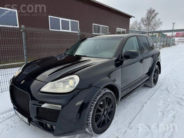 Black Porsche Cayenne 2009 in Riga, with an engine capacity of 3.00 L and mileage of 185 thousand km for 11500 €, photo 5 on AUTOMOTO.COM.LV
