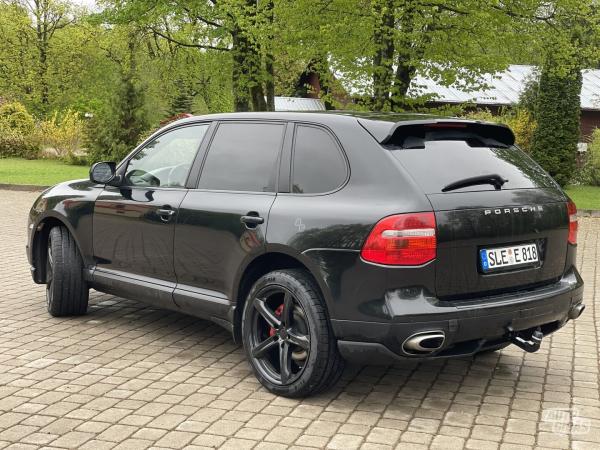 Melns Porsche Cayenne 2009 Viļņa, ar dzinēja tilpumu 3.00 L un nobraukumu 340 tūkst. km par 7999 €, foto 3 vietnē AUTOMOTO.COM.LV