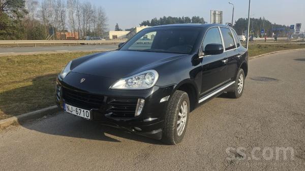 Melns Porsche Cayenne 2009 Rīga, ar dzinēja tilpumu 3.00 L un nobraukumu 257 tūkst. km par 10650 €, foto 4 vietnē AUTOMOTO.COM.LV