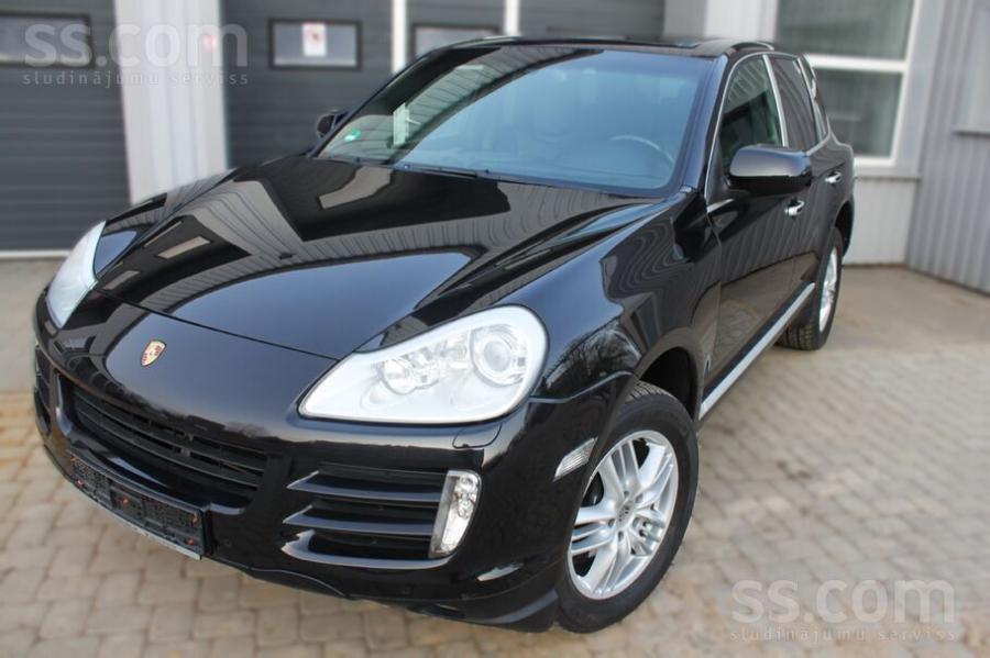 Black Porsche Cayenne 2009 in Riga, with an engine capacity of 3.00 L and mileage of 0 thousand km for 10990 €, photo 1 on AUTOMOTO.COM.LV