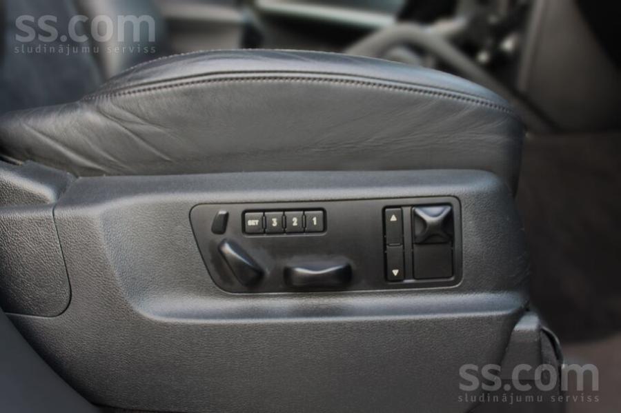 Black Porsche Cayenne 2009 in Riga, with an engine capacity of 3.00 L and mileage of 0 thousand km for 10990 €, photo 29 on AUTOMOTO.COM.LV