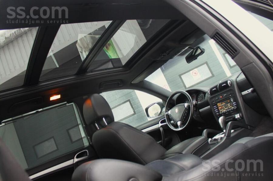 Black Porsche Cayenne 2009 in Riga, with an engine capacity of 3.00 L and mileage of 0 thousand km for 10990 €, photo 30 on AUTOMOTO.COM.LV