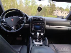 Melns Porsche Cayenne 2009 Ludza, ar dzinēja tilpumu 3.00 L un nobraukumu 246 tūkst. km par 10500 €, foto 4 vietnē AUTOMOTO.COM.LV