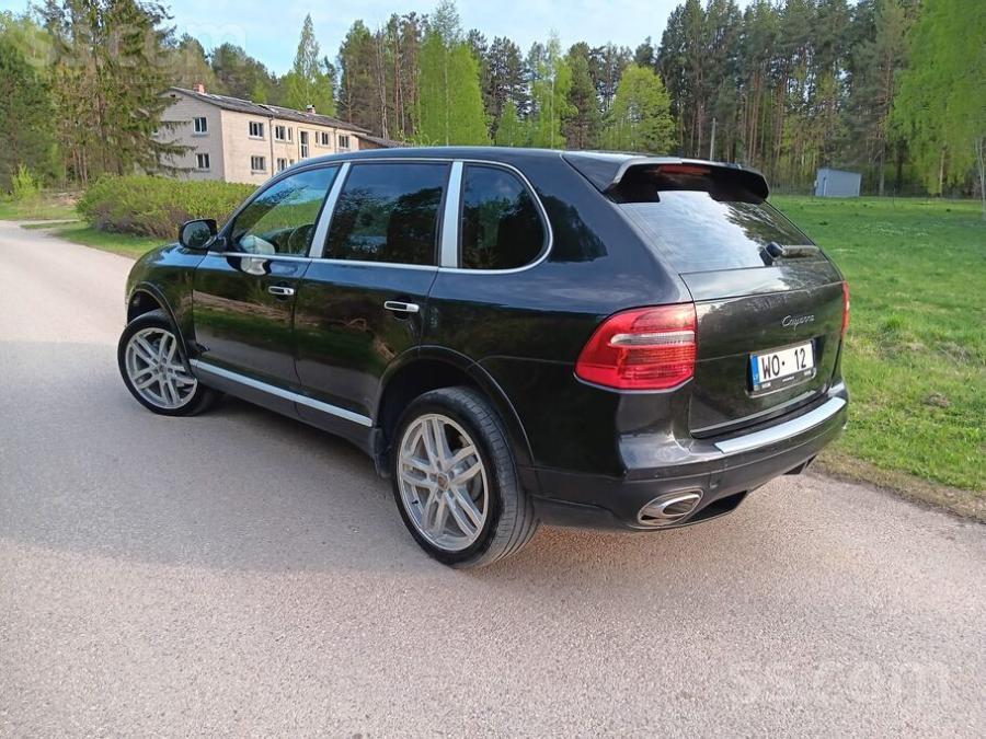 Melns Porsche Cayenne 2009 Ludza, ar dzinēja tilpumu 3.00 L un nobraukumu 246 tūkst. km par 10500 €, foto 15 vietnē AUTOMOTO.COM.LV