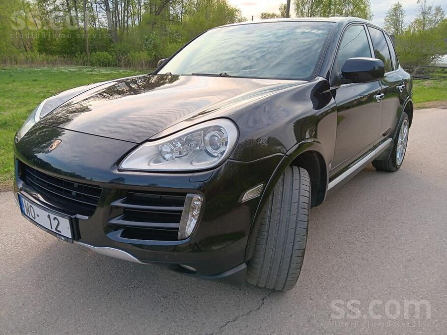 Melns Porsche Cayenne 2009 Ludza, ar dzinēja tilpumu 3.00 L un nobraukumu 246 tūkst. km par 10500 €, foto 17 vietnē AUTOMOTO.COM.LV