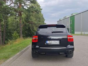 Melns Porsche Cayenne 2009 Viļņa, ar dzinēja tilpumu 2.97 L un nobraukumu 308 tūkst. km par 8200 €, foto 6 vietnē AUTOMOTO.COM.LV