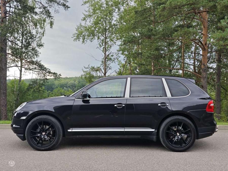 Melns Porsche Cayenne 2009 Viļņa, ar dzinēja tilpumu 2.97 L un nobraukumu 308 tūkst. km par 8200 €, foto 8 vietnē AUTOMOTO.COM.LV