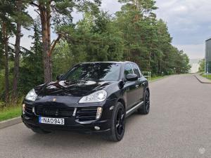 Melns Porsche Cayenne 2009 Viļņa, ar dzinēja tilpumu 2.97 L un nobraukumu 308 tūkst. km par 8200 €, foto 10 vietnē AUTOMOTO.COM.LV