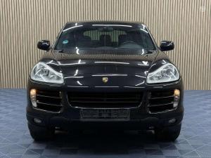Black Porsche Cayenne 2009 in Marijampole, with an engine capacity of 2.97 L and mileage of 312 thousand km for 7700 €, photo 3 on AUTOMOTO.COM.LV