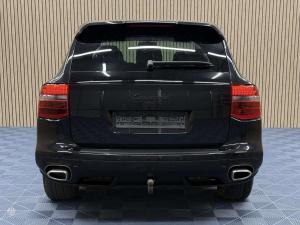Black Porsche Cayenne 2009 in Marijampole, with an engine capacity of 2.97 L and mileage of 312 thousand km for 7700 €, photo 6 on AUTOMOTO.COM.LV
