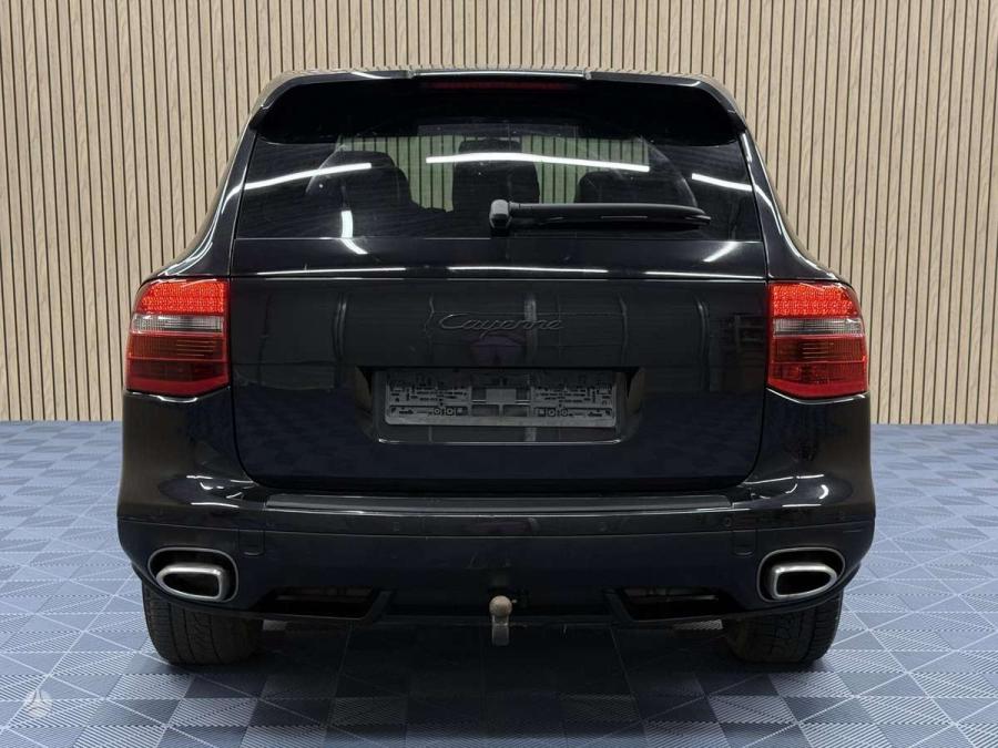 Black Porsche Cayenne 2009 in Marijampole, with an engine capacity of 2.97 L and mileage of 312 thousand km for 7700 €, photo 6 on AUTOMOTO.COM.LV