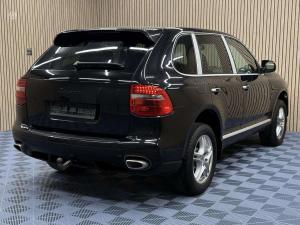 Black Porsche Cayenne 2009 in Marijampole, with an engine capacity of 2.97 L and mileage of 312 thousand km for 7700 €, photo 7 on AUTOMOTO.COM.LV