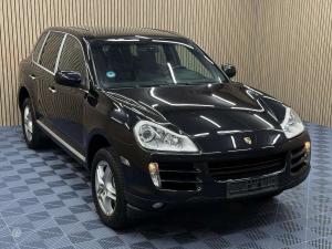 Black Porsche Cayenne 2009 in Marijampole, with an engine capacity of 2.97 L and mileage of 312 thousand km for 7700 €, photo 8 on AUTOMOTO.COM.LV