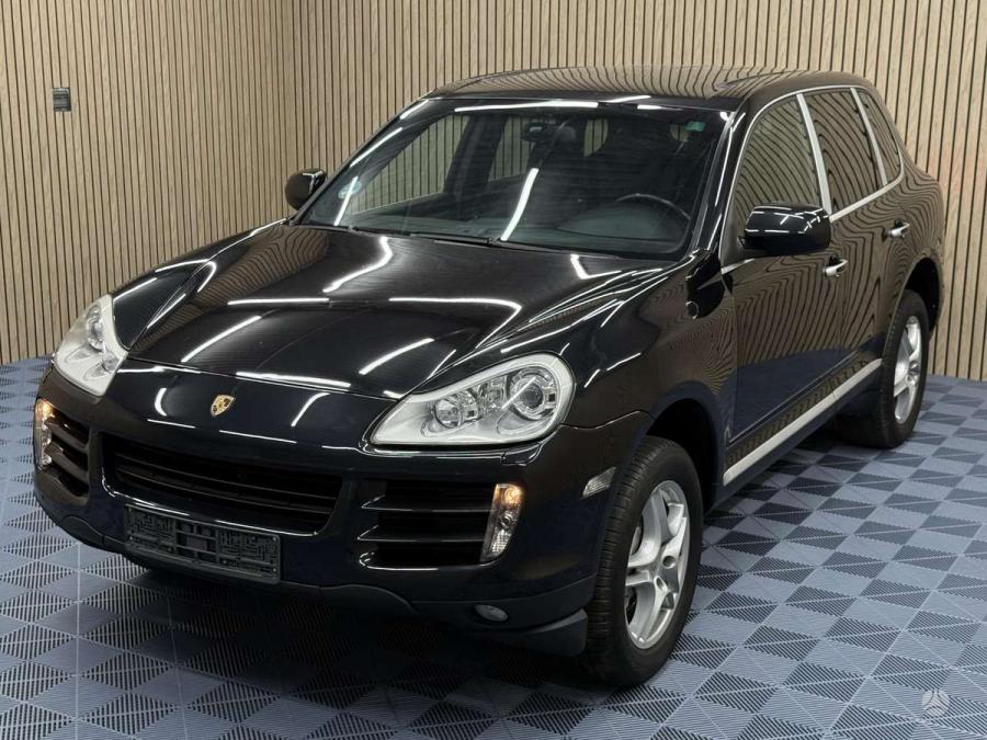 Black Porsche Cayenne 2009 in Marijampole, with an engine capacity of 2.97 L and mileage of 312 thousand km for 7700 €, photo 9 on AUTOMOTO.COM.LV
