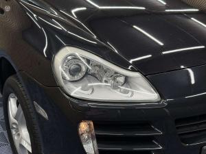 Black Porsche Cayenne 2009 in Marijampole, with an engine capacity of 2.97 L and mileage of 312 thousand km for 7700 €, photo 29 on AUTOMOTO.COM.LV