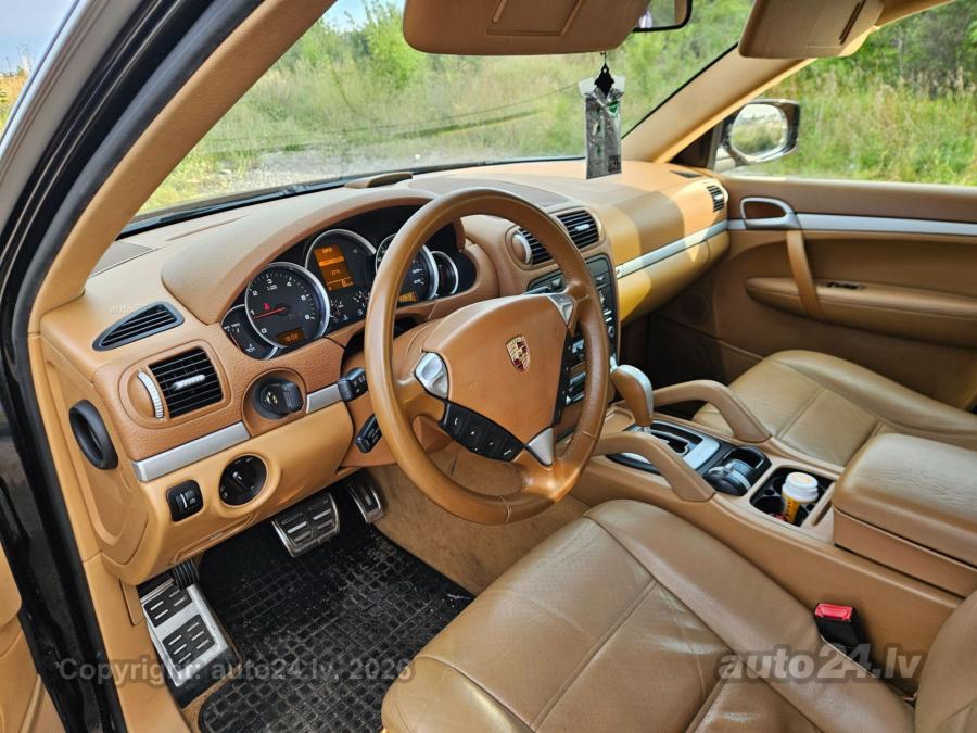 Черный Порше Каен 2009 в Таллин, объемом двигателя 3.00 л и пробегом 226 тыс. км за 11900 €, фото 10 на AUTOMOTO.COM.LV