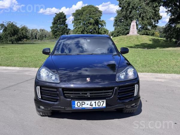 Черный Порше Каен 2009 в Рига, объемом двигателя 3.00 л и пробегом 0 тыс. км за 9950 €, фото 2 на AUTOMOTO.COM.LV