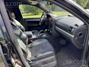 Melns Porsche Cayenne 2009 Rīga, ar dzinēja tilpumu 3.00 L un nobraukumu 0 tūkst. km par 9950 €, foto 14 vietnē AUTOMOTO.COM.LV