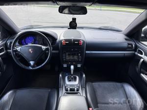 Melns Porsche Cayenne 2009 Rīga, ar dzinēja tilpumu 3.00 L un nobraukumu 0 tūkst. km par 9950 €, foto 16 vietnē AUTOMOTO.COM.LV