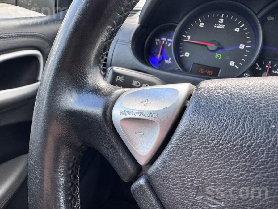 Melns Porsche Cayenne 2009 Rīga, ar dzinēja tilpumu 3.00 L un nobraukumu 0 tūkst. km par 9950 €, foto 17 vietnē AUTOMOTO.COM.LV