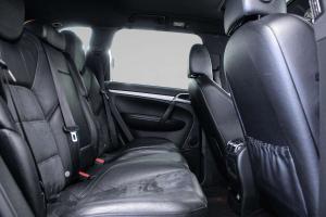 Black Porsche Cayenne 2009 in Kaunas, with an engine capacity of 4.80 L and mileage of 217 thousand km for 8990 €, photo 11 on AUTOMOTO.COM.LV
