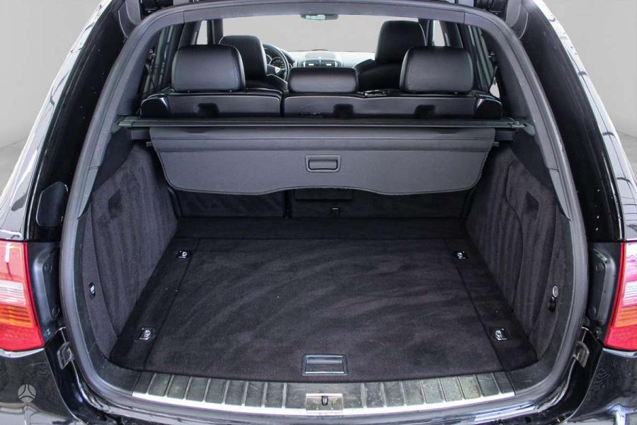 Black Porsche Cayenne 2009 in Kaunas, with an engine capacity of 4.80 L and mileage of 217 thousand km for 8990 €, photo 12 on AUTOMOTO.COM.LV