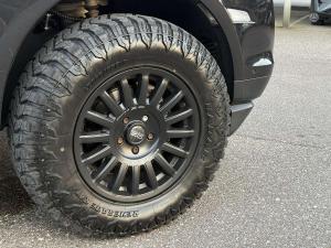 Melns Porsche Cayenne 2009 Viļņa, ar dzinēja tilpumu 2.97 L un nobraukumu 308 tūkst. km par 10000 €, foto 9 vietnē AUTOMOTO.COM.LV
