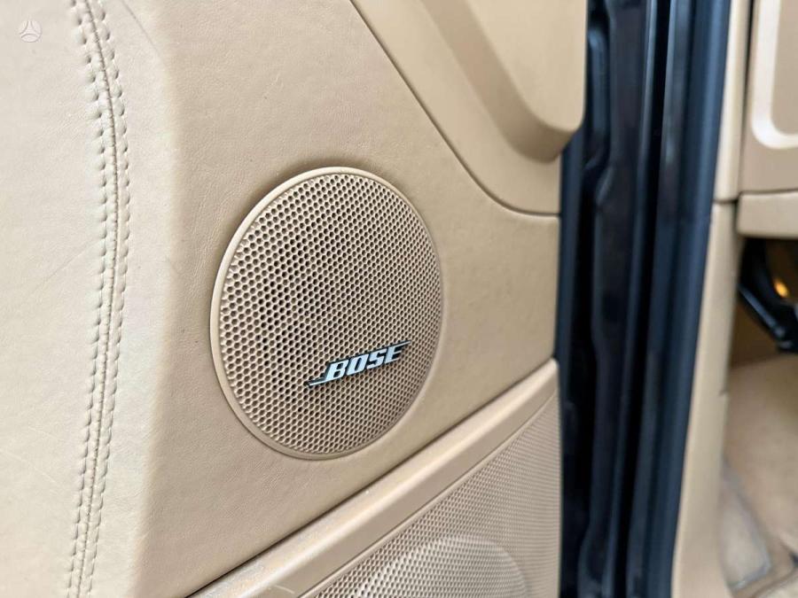 Melns Porsche Cayenne 2009 Viļņa, ar dzinēja tilpumu 2.97 L un nobraukumu 308 tūkst. km par 10000 €, foto 13 vietnē AUTOMOTO.COM.LV