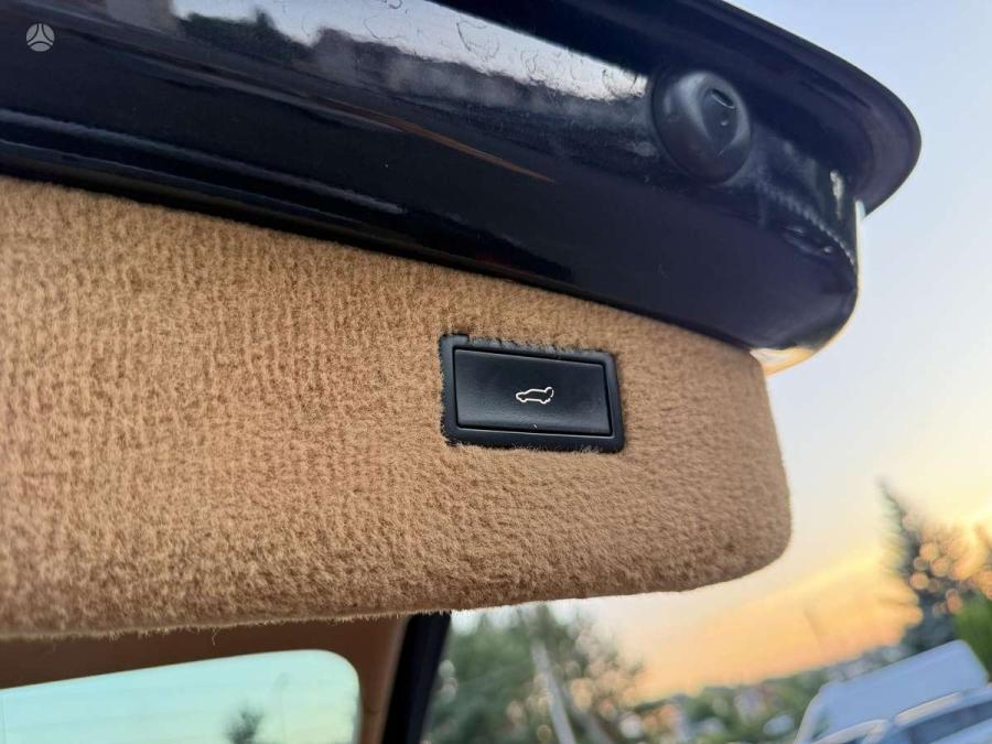 Melns Porsche Cayenne 2009 Viļņa, ar dzinēja tilpumu 2.97 L un nobraukumu 308 tūkst. km par 10000 €, foto 22 vietnē AUTOMOTO.COM.LV