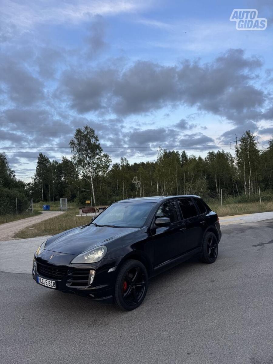 Black Porsche Cayenne 2009 in Vilnius, with an engine capacity of 3.00 L and mileage of 342 thousand km for 6700 €, photo 3 on AUTOMOTO.COM.LV