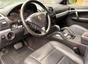 Melns Porsche Cayenne 2009 Marijampole, ar dzinēja tilpumu 2.97 L un nobraukumu 217 tūkst. km par 5900 €, foto 11 vietnē AUTOMOTO.COM.LV