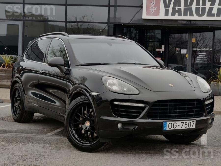 Melns Porsche Cayenne 2010 Rīga, ar dzinēja tilpumu 4.80 L un nobraukumu 197 tūkst. km par 17000 €, foto 5 vietnē AUTOMOTO.COM.LV