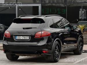 Melns Porsche Cayenne 2010 Rīga, ar dzinēja tilpumu 4.80 L un nobraukumu 197 tūkst. km par 17000 €, foto 7 vietnē AUTOMOTO.COM.LV