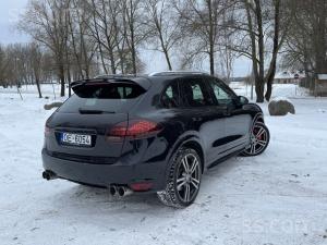 Melns Porsche Cayenne 2010 Rīga, ar dzinēja tilpumu 4.80 L un nobraukumu 0 tūkst. km par 13500 €, foto 4 vietnē AUTOMOTO.COM.LV