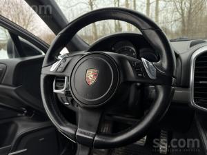 Melns Porsche Cayenne 2010 Rīga, ar dzinēja tilpumu 4.80 L un nobraukumu 0 tūkst. km par 13500 €, foto 15 vietnē AUTOMOTO.COM.LV