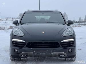 Melns Porsche Cayenne 2010 Tauragė, ar dzinēja tilpumu 3.00 L un nobraukumu 322 tūkst. km par 13350 €, foto 4 vietnē AUTOMOTO.COM.LV
