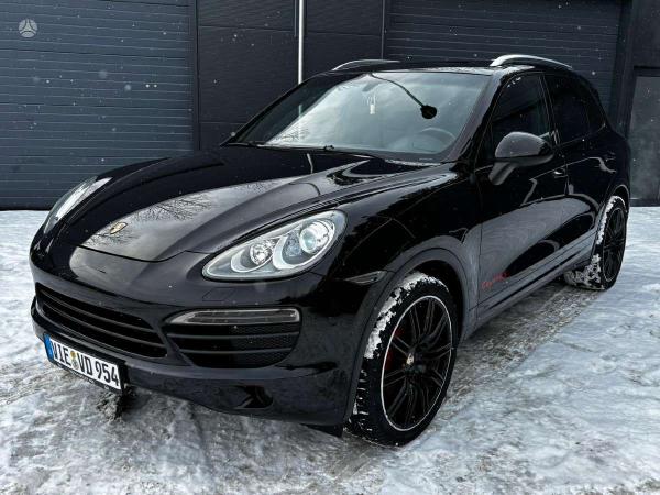 Black Porsche Cayenne 2010 in Utena, with an engine capacity of 4.81 L and mileage of 241 thousand km for 9990 €, photo 1 on AUTOMOTO.COM.LV