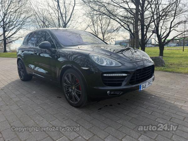 Black Porsche Cayenne 2010 in Tallinn, with an engine capacity of 4.80 L and mileage of 0 thousand km for 15900 €, photo 4 on AUTOMOTO.COM.LV