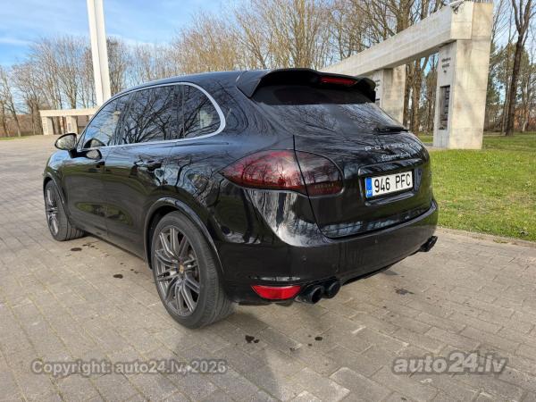Black Porsche Cayenne 2010 in Tallinn, with an engine capacity of 4.80 L and mileage of 0 thousand km for 15900 €, photo 6 on AUTOMOTO.COM.LV