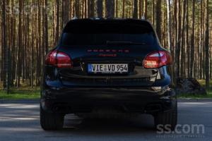 Черный Порше Каен 2010 в Рига, объемом двигателя 4.80 л и пробегом 241 тыс. км за 14500 €, фото 9 на AUTOMOTO.COM.LV