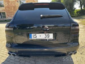 Melns Porsche Cayenne 2010 Daugavpils, ar dzinēja tilpumu 3.00 L un nobraukumu 255 tūkst. km par 12500 €, foto 9 vietnē AUTOMOTO.COM.LV