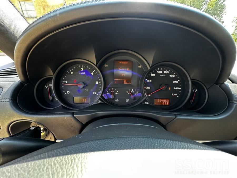 Melns Porsche Cayenne 2010 Daugavpils, ar dzinēja tilpumu 3.00 L un nobraukumu 255 tūkst. km par 12500 €, foto 20 vietnē AUTOMOTO.COM.LV
