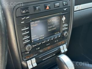 Melns Porsche Cayenne 2010 Daugavpils, ar dzinēja tilpumu 3.00 L un nobraukumu 255 tūkst. km par 12500 €, foto 21 vietnē AUTOMOTO.COM.LV