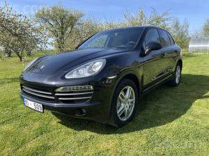 Black Porsche Cayenne 2011 in Dobele, with an engine capacity of 4.80 L and mileage of 161 thousand km for 16300 €, photo 5 on AUTOMOTO.COM.LV
