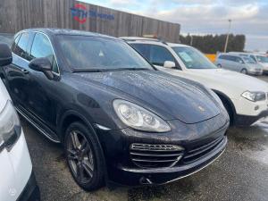 Melns Porsche Cayenne 2011 Raseiniai, ar dzinēja tilpumu 2.97 L un nobraukumu 300 tūkst. km par 8900 €, foto  vietnē AUTOMOTO.COM.LV
