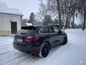 Melns Porsche Cayenne 2011 Utena, ar dzinēja tilpumu 3.00 L un nobraukumu 274 tūkst. km par 14700 €, foto 4 vietnē AUTOMOTO.COM.LV