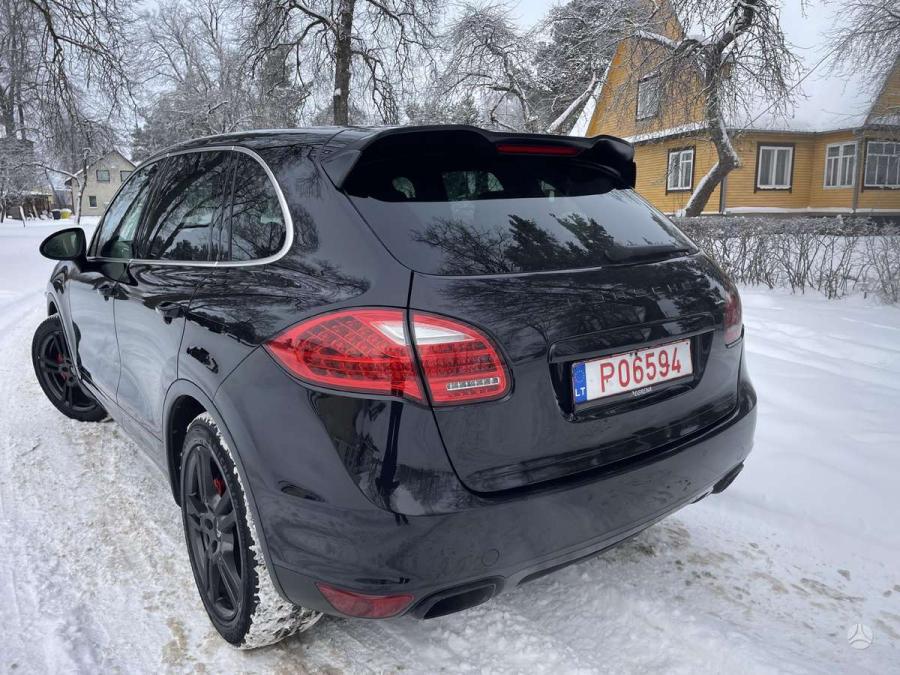 Melns Porsche Cayenne 2011 Utena, ar dzinēja tilpumu 3.00 L un nobraukumu 274 tūkst. km par 14700 €, foto 8 vietnē AUTOMOTO.COM.LV