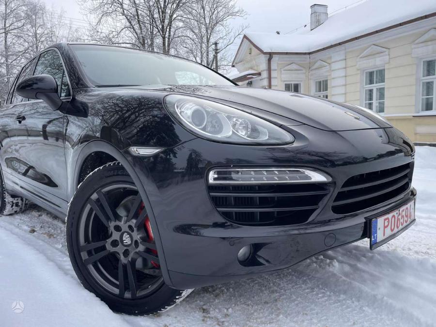 Melns Porsche Cayenne 2011 Utena, ar dzinēja tilpumu 3.00 L un nobraukumu 274 tūkst. km par 14700 €, foto 9 vietnē AUTOMOTO.COM.LV
