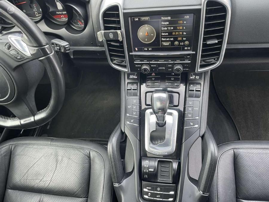 Melns Porsche Cayenne 2011 Utena, ar dzinēja tilpumu 3.00 L un nobraukumu 274 tūkst. km par 14700 €, foto 19 vietnē AUTOMOTO.COM.LV